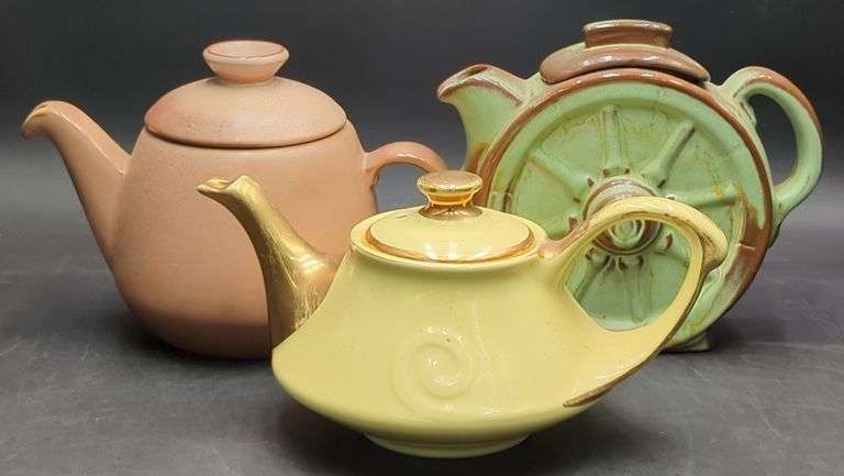 (I) Vintage Collectible Teapots - Kraft Auction Service, LLC