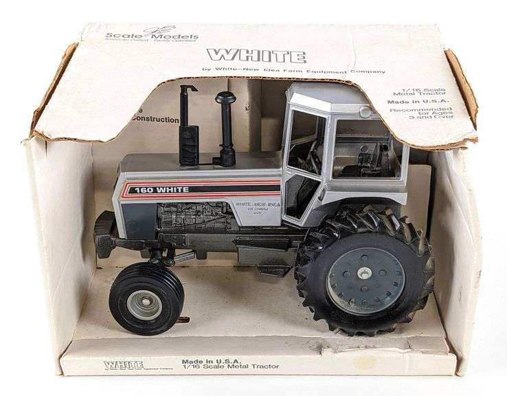 1/16 Scale Models White 160 Tractor w/ Cab - 1st Edition - Kraft ...