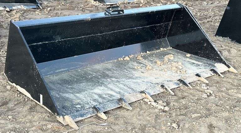 78” Quick Attach Bucket - Kraft Auction Service, LLC