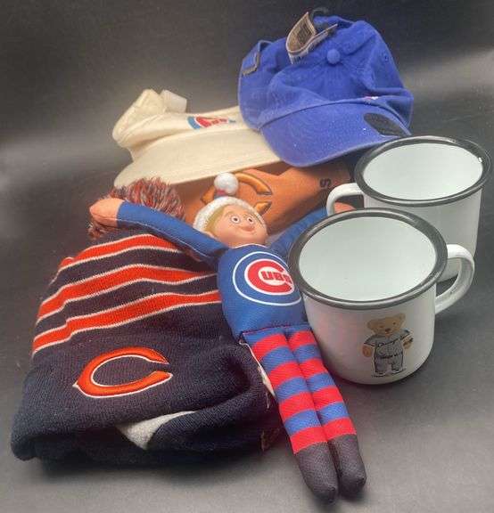 (DD) Chicago memorabilia hats,cups and more - Kraft Auction Service, LLC