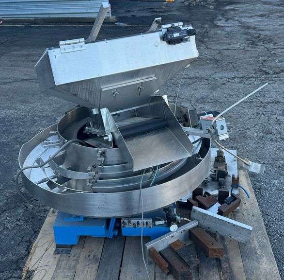 Feeder Dynamics Vibratory Feeder, Sorter (Screws, Nuts) - Kraft Auction ...