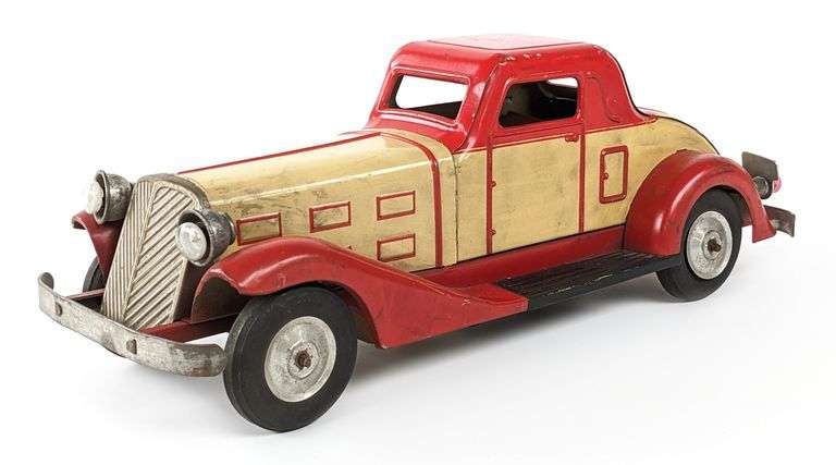 Marx Electric Motor Driven Coupe w/ Headlights - Kraft Auction Service, LLC