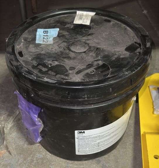 3M Calcite Bucket - Kraft Auction Service, LLC