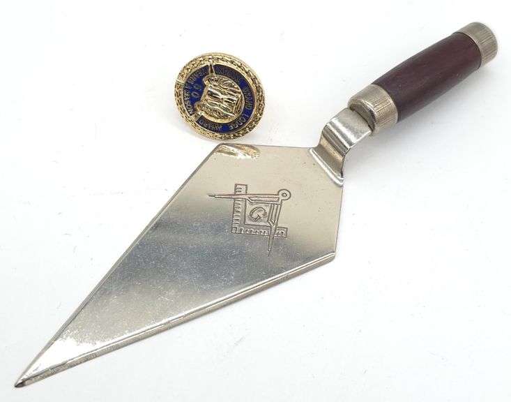 (KC) Vintage Masonic Novelty Trowel and Pin - Kraft Auction Service, LLC