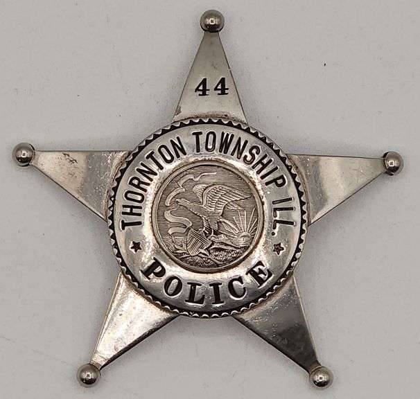 (A) Thornton Township Illinois Police Badge - Kraft Auction Service, LLC