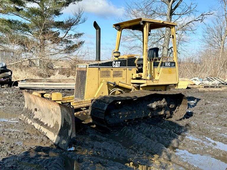 (AC) Caterpillar D3C Series 3 Crawler Tractor - Kraft Auction Service, LLC