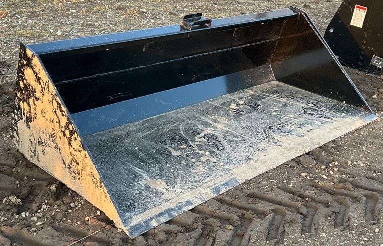 78” Quick Attach Bucket - Kraft Auction Service, LLC