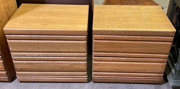 (R) 2 Vintage Palliser End Table 24” x 18” x 22” - Kraft Auction ...