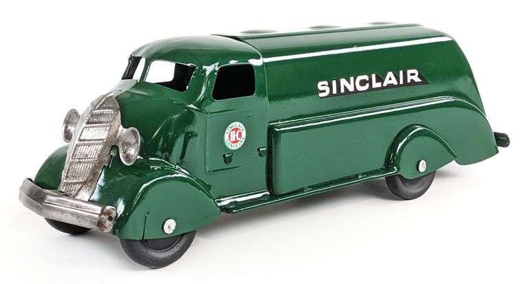 Restored Marx Sinclair Tanker Truck - Kraft Auction Service, LLC