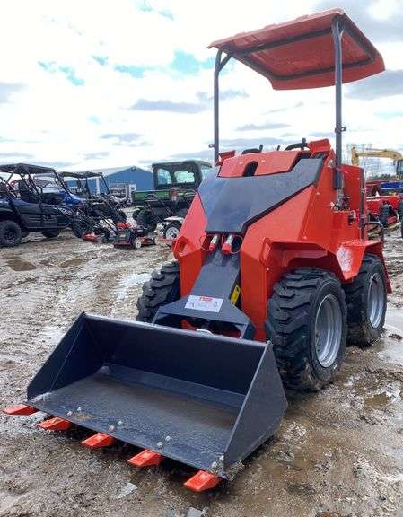 2024 TPM Z360 Ride On Skid Steer Loader - Kraft Auction Service, LLC