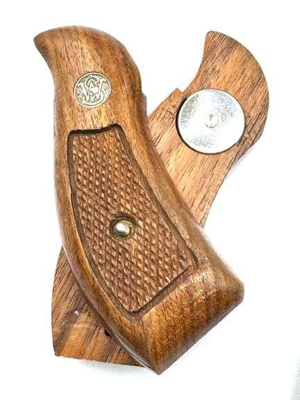 Smith & Wesson, Ruger Wood Grips & Smith & Wesson Model 39 Pistol Box ...