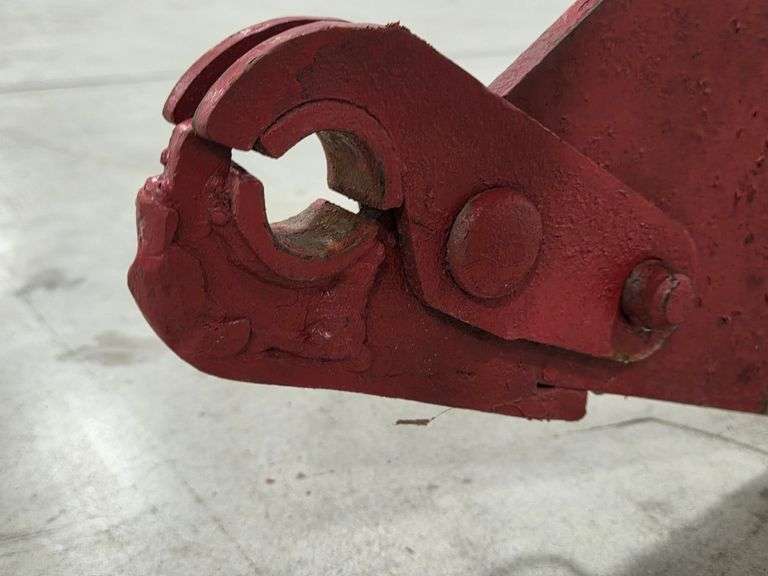 2 Point Fast Hitch to 3 Point Adapter - Kraft Auction Service, LLC