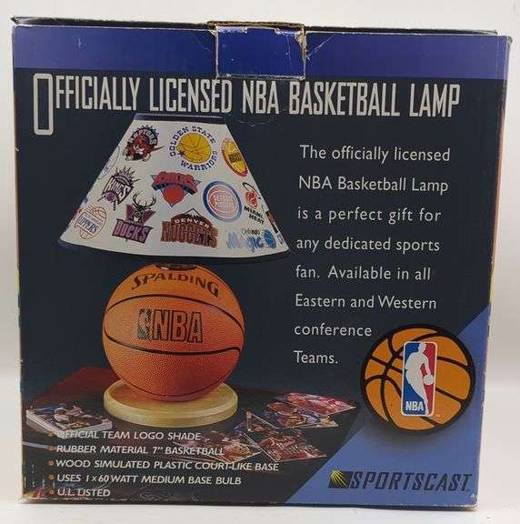 (I) Sportscast NBA Chicago Bulls shade Basketball lamp in box. Approx 7 ...