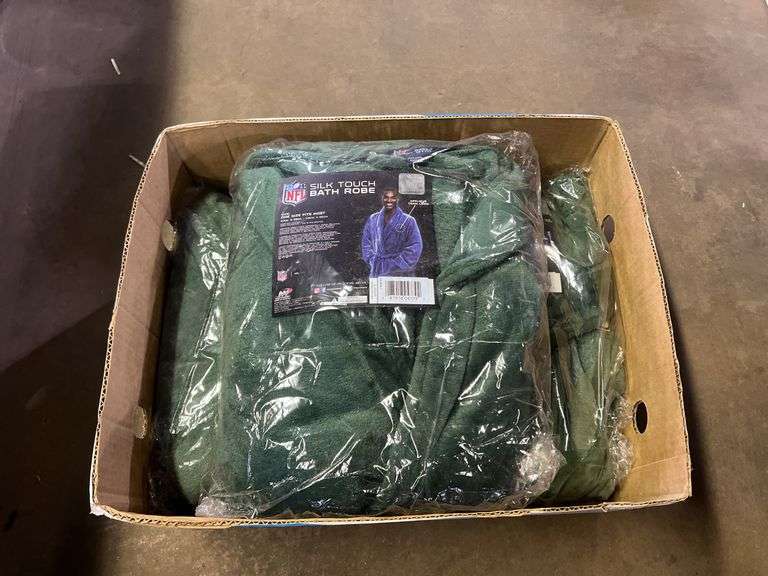 (F) Green-bay Packers Bath Robes - Kraft Auction Service, LLC