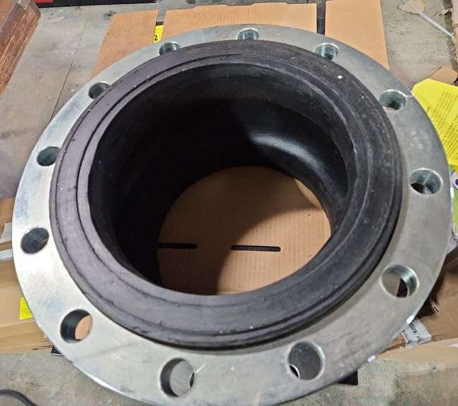 (ZZ) Flexible Rubber Machine Joint. - Kraft Auction Service, LLC