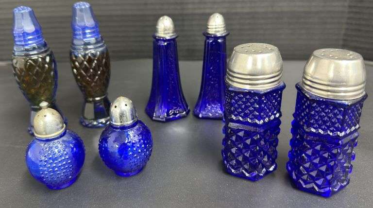 (Q) Blue Glass Salt & Pepper Shakers. - Kraft Auction Service, LLC