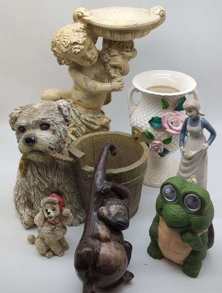 (GH) Chalkware cherub statue with planter, frog solar light and more ...