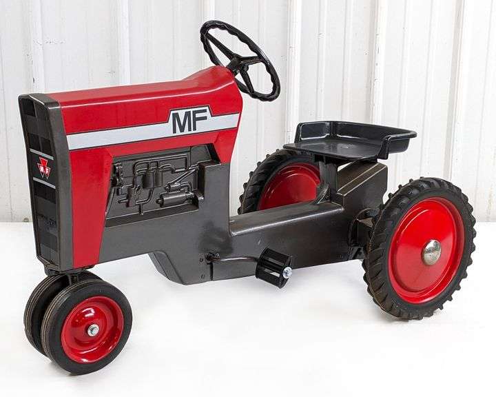 Ertl Massey Ferguson Model No. 1100 Narrow Front Pedal Tractor - Kraft ...