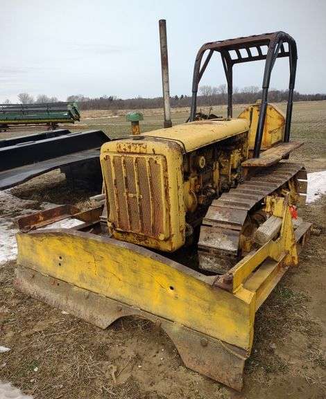 (G) Caterpillar D2 Agricultural Crawler Tractor - Kraft Auction Service ...