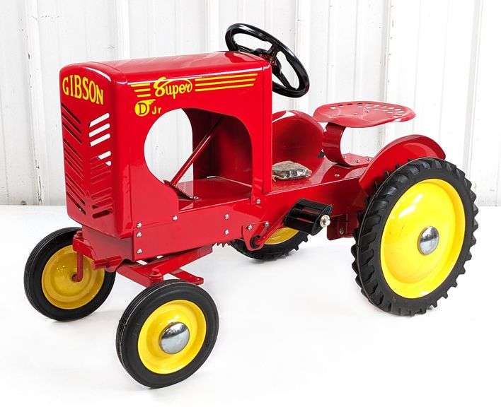 Custom Gibson Super D Jr. Wide Front Pedal Tractor - Kraft Auction ...