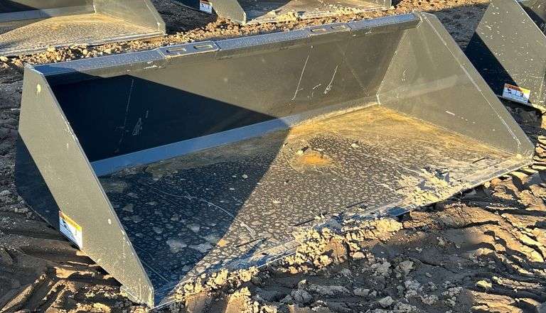 2024 Wolverine 78” Quick Attach Bucket - Kraft Auction Service, LLC