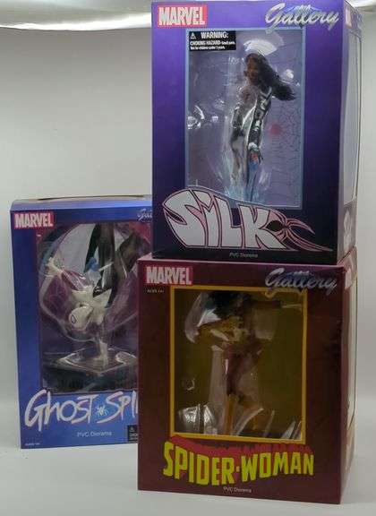 (II) Marvel Diorama's including Spider- Woman, Silk and Ghost spider in ...