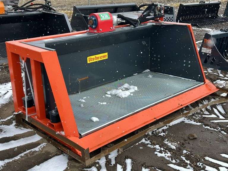 2024 Raytree 78” Quick Attach Vibrating Bucket - Kraft Auction Service, LLC