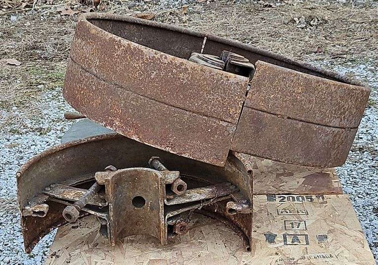 Lot Of Misc. Steel Farm Type Equipment. - Kraft Auction Service, LLC