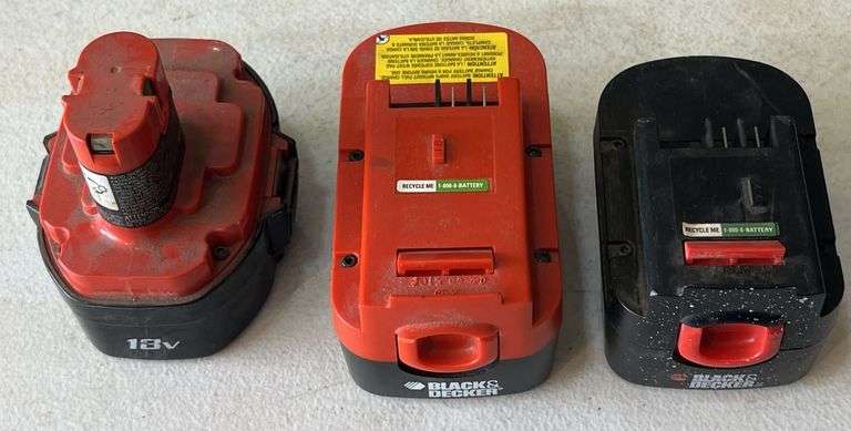 Maktek 18V, Black & Decker 18V, And Black & Decker 14.4V Battery Packs ...