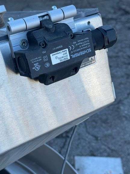 Feeder Dynamics Vibratory Feeder, Sorter (Screws, Nuts) - Kraft Auction ...