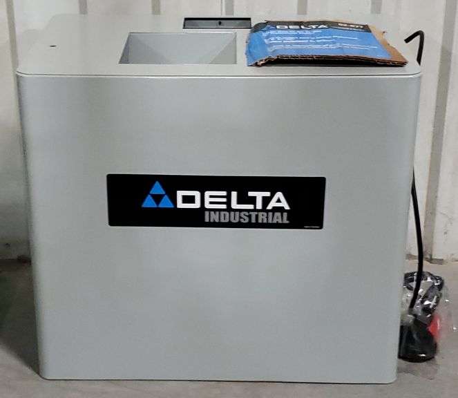 Delta Industrial Jointer Base for 37-380 - Kraft Auction Service, LLC