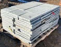 Pallet: 1.5" Bluestone Patio Kit - Kraft Auction Service, LLC