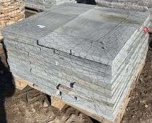Pallet: 1.5" Bluestone Patio Kit - Kraft Auction Service, LLC