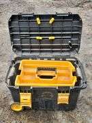 (CC) ZAG Mobile Utility Tool Box/Chest - Kraft Auction Service, LLC