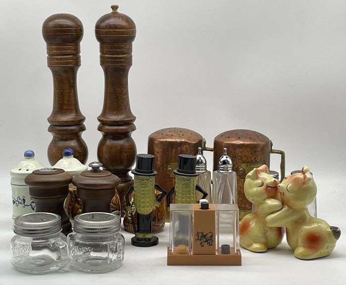 (AF) Salt and Pepper Shakers 11”- 2 1/4” - Kraft Auction Service, LLC