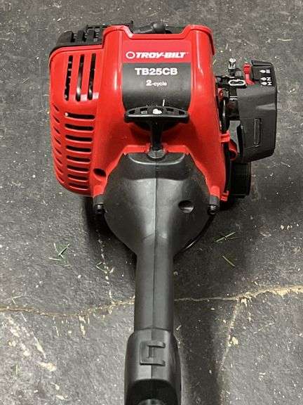 Troy-Bilt TB25CB 2-Cycle Gas Weed Trimmer. - Kraft Auction Service, LLC