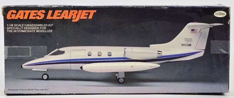 1/48 Scale Testors Gates Learjet Business Jet Model Kit - Kraft Auction ...