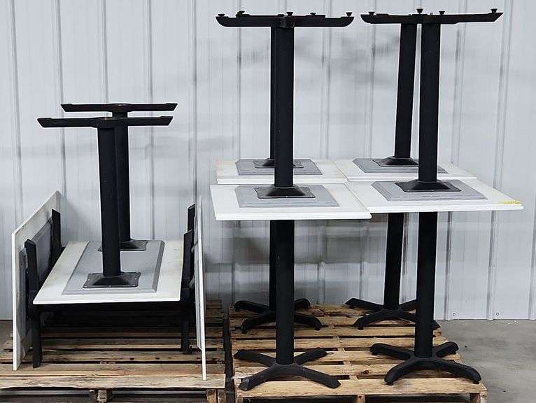 (K) (8) single Tables And (3) Booth Tables - Kraft Auction Service, LLC