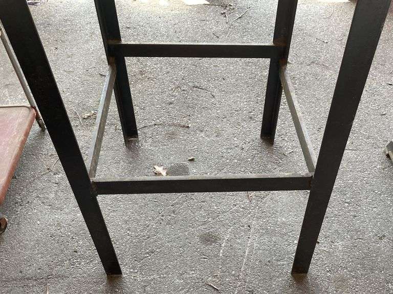 (X) Heavy Metal Table 24” x 24” x 37” - Kraft Auction Service, LLC