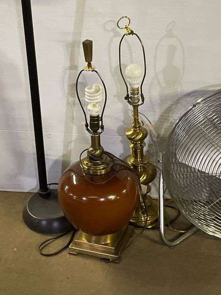 (G) Lamps, Patton Fan, and Clock - Kraft Auction Service, LLC