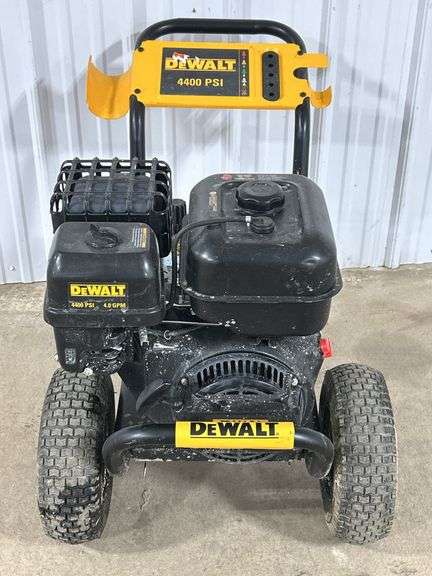 (DZ) DeWalt 4400 PSI 4.0 GPM Gas Pressure Washer - Kraft Auction ...