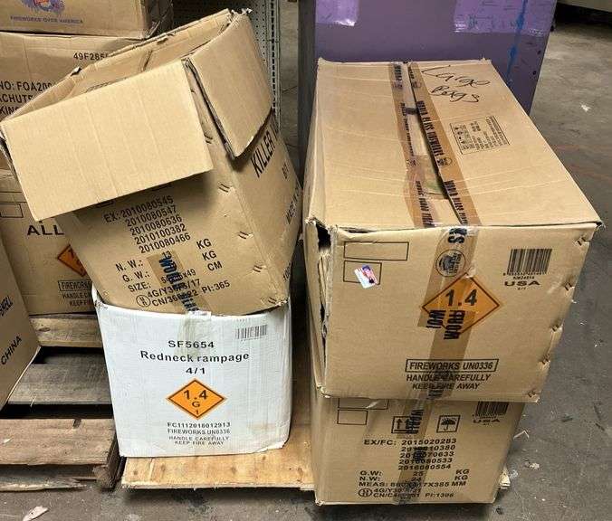 Pallet Of Paper Bag Boxes - Kraft Auction Service, LLC