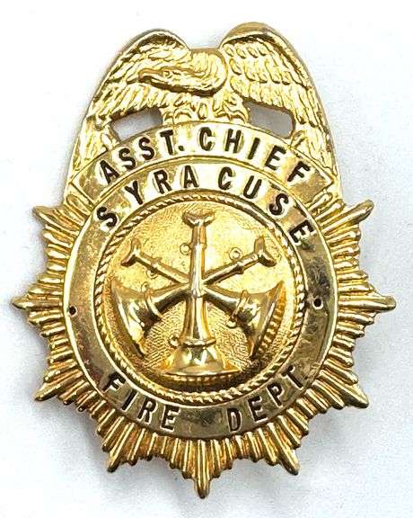 Syracuse Indiana Assistant Fire Chief Badge - Kraft Auction Service, LLC