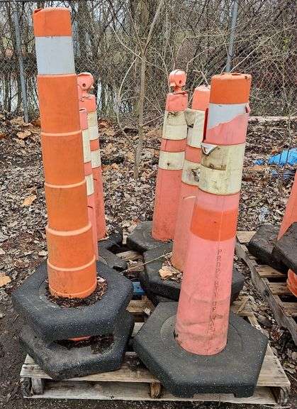 Safety Traffic Cones With Weighted Rubber Base - Kraft Auction Service, LLC