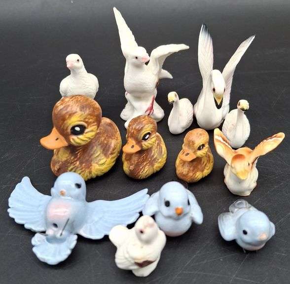 (X) Vintage Ceramic Miniature Bird Figurines - Kraft Auction Service, LLC