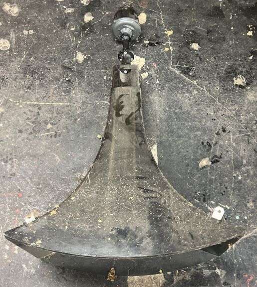 Dukane 5A421 Exponential Horn. - Kraft Auction Service, LLC