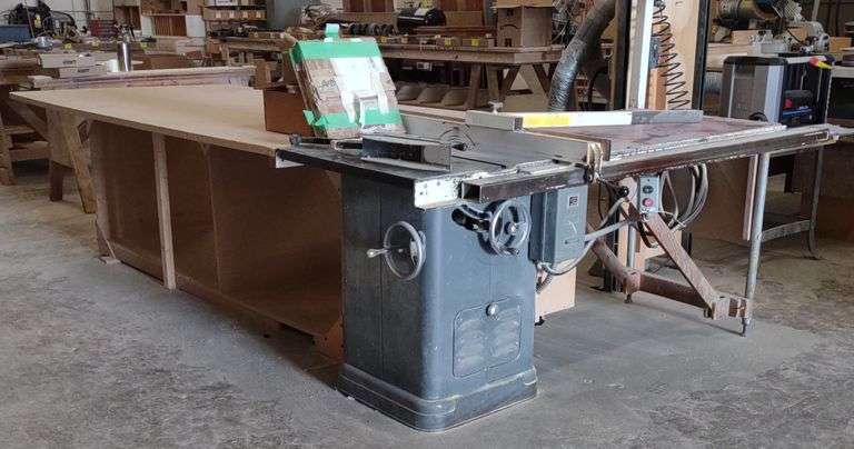 Delta Rockwell 10" Unisaw Table Saw - Kraft Auction Service, LLC
