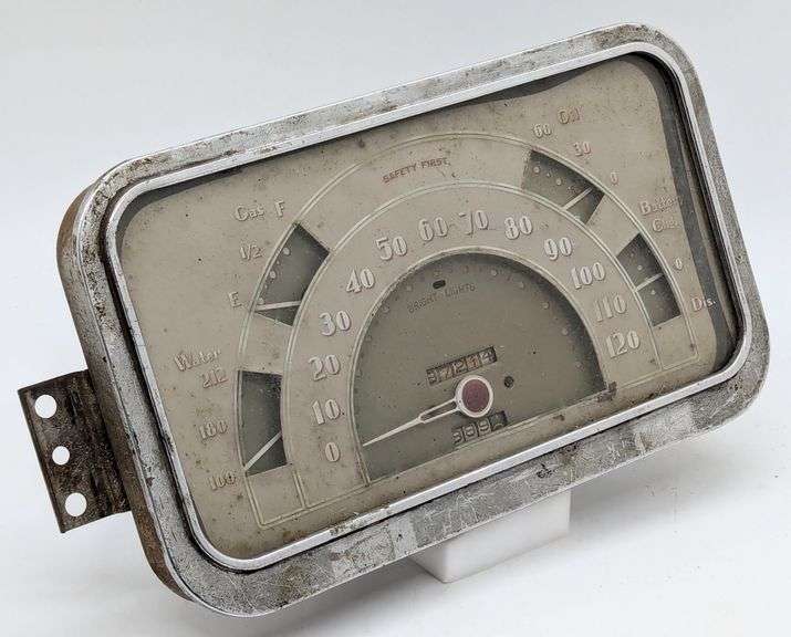 (DD) Vintage car instrument panel for a 1937 Buick Century. 11"x7 ...