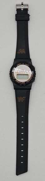 (N) 1989 Wrestlemania 5 LCD Watch - Kraft Auction Service, LLC