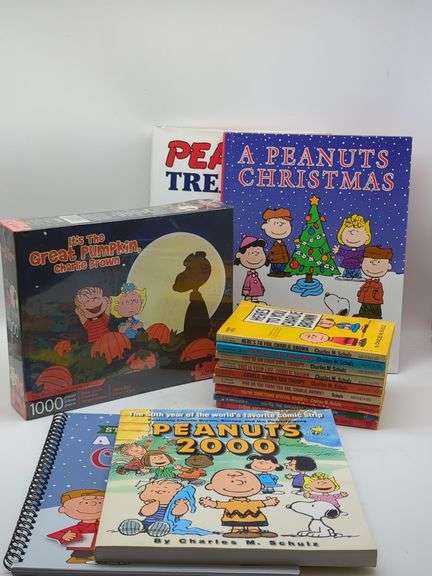 (FW) Vintage Charlie Brown Books with sealed puzzle, sticker scene book ...